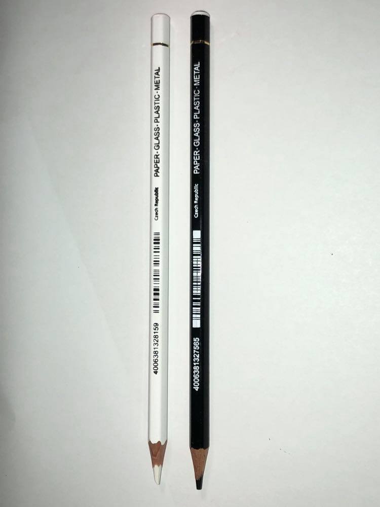 Magic Pencils to write on Vinyl, Paper, Glass, Metal, Plastic etc ...